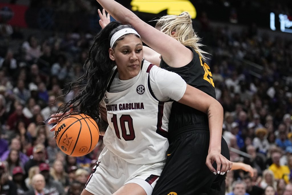 South Carolina’s Kamila Cardoso, at 6-foot-7, gets leading role as the ...